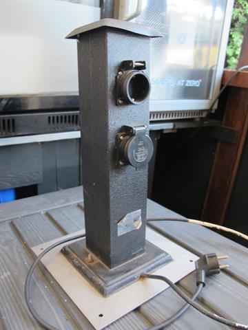 elektra zuil / 4x 220V - Memax, Online veiling van metaal, machines en ...