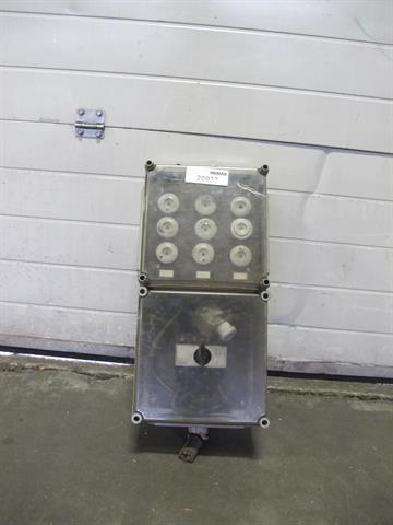 meterkast met hoofdschakelaar - Memax, Online veiling van metaal ...